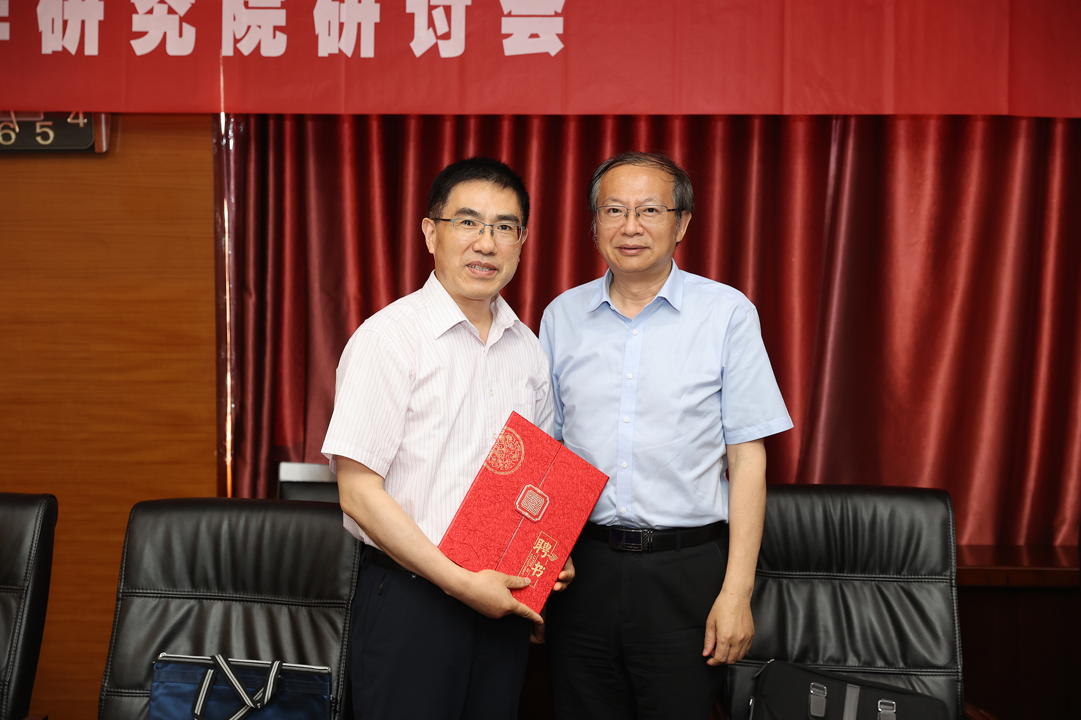 江苏省新的社会阶层人士统战工作理论分众研究基地建设研讨会在我校举办